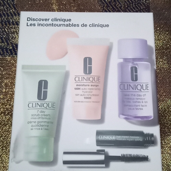 Clinique | Makeup | Clinique Set | Poshmark